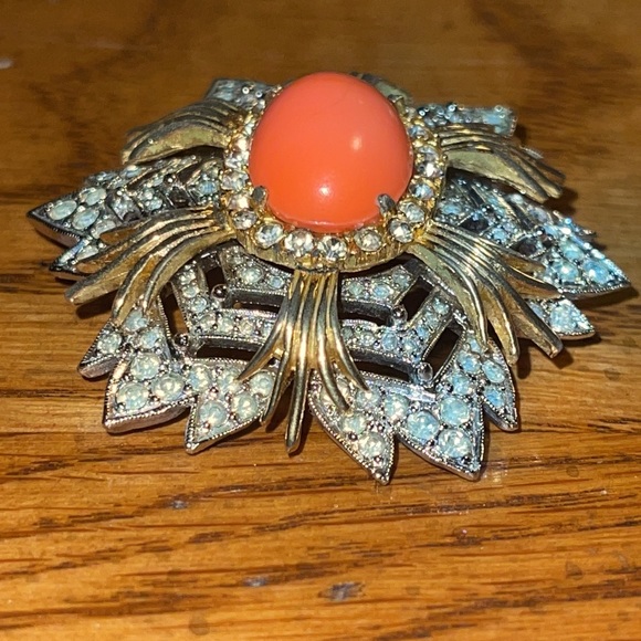 Polcini | Jewelry | Art Deco Polcini Coral Cabochon Crystal Brooch ...